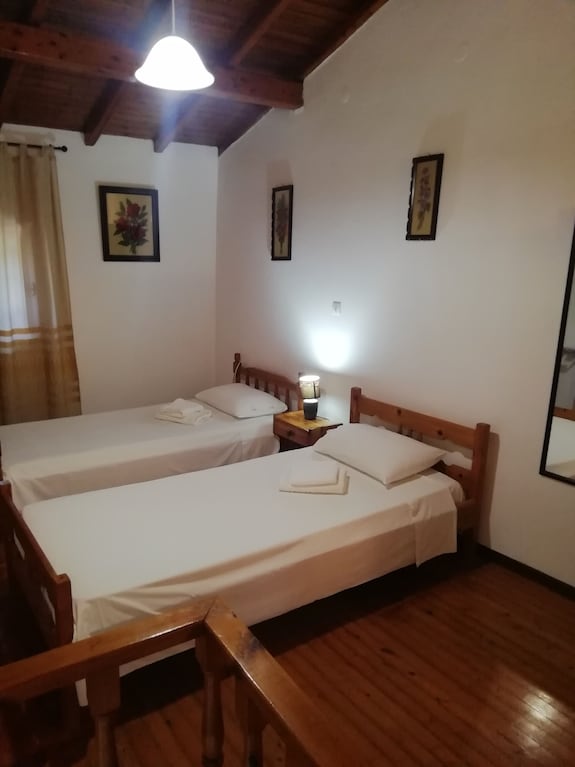 Traditional House With Loft (Michalis' House In Kouramades) - Greece