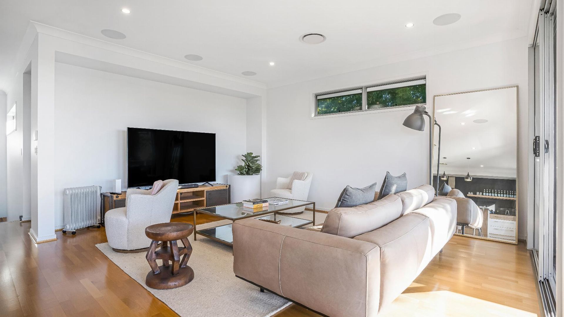 Corker In Suffolk Park - Belle Escapes Byron Bay. A Spacious 4 Bedroom Home - 방가로우