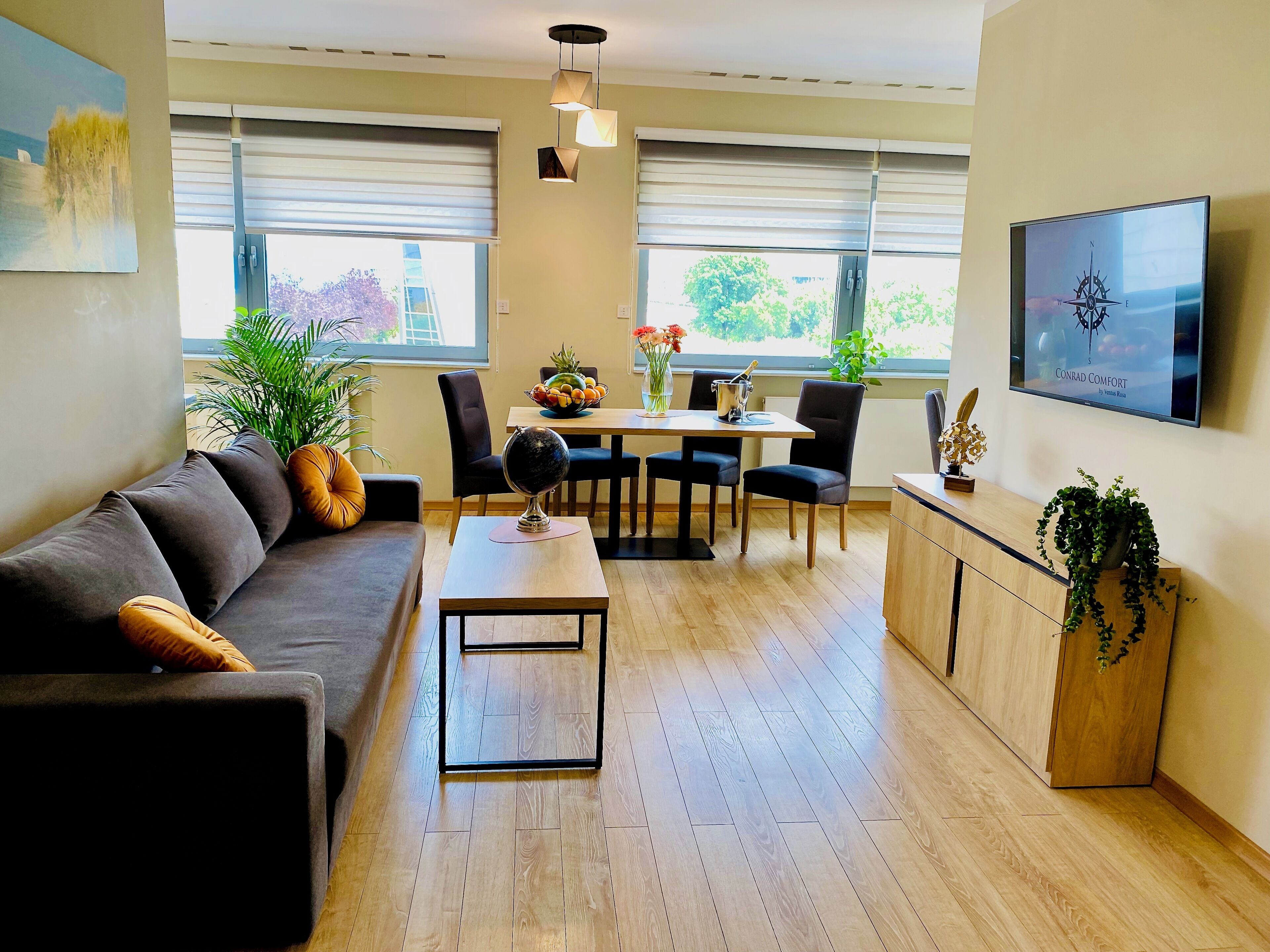 Apartamento | Secretária, secretária adequada para computadores portáteis 