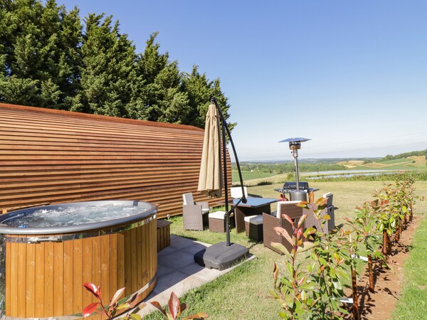 Ailsa Craig - Herefordshire