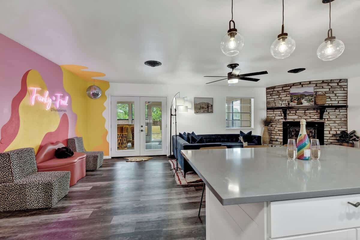 Blue Succulent Haus: Hot-tub 4 Min To Downtown! - Fredericksburg, TX