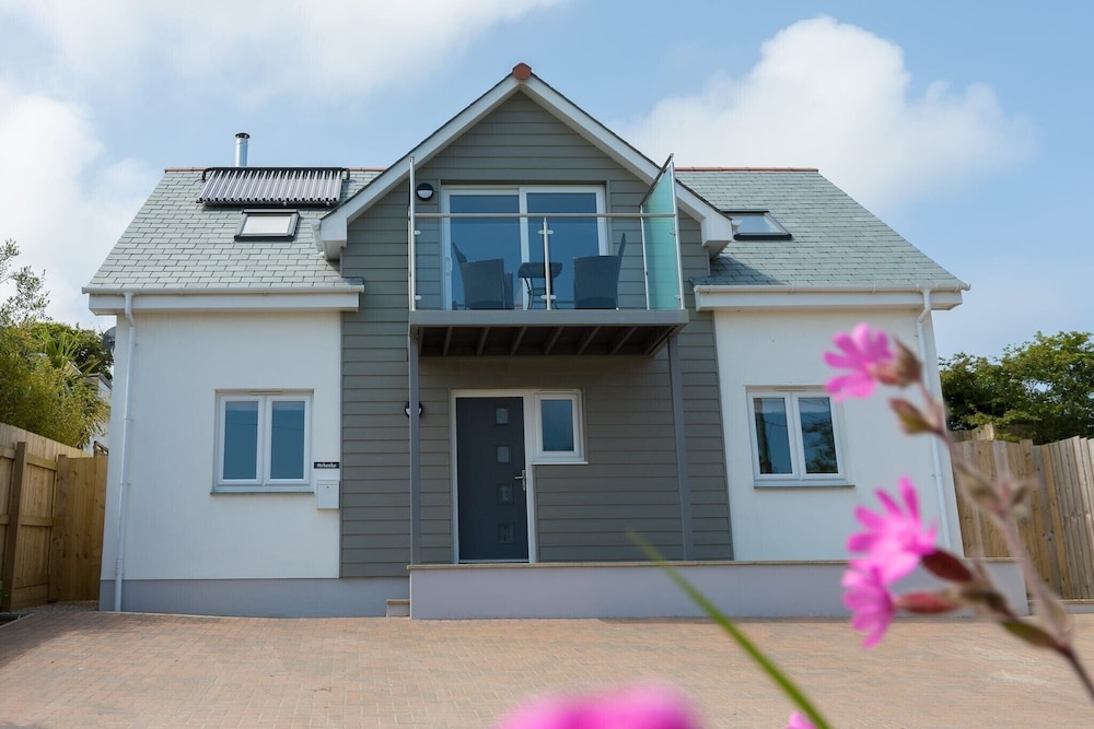 Hebaska - Carbis Bay