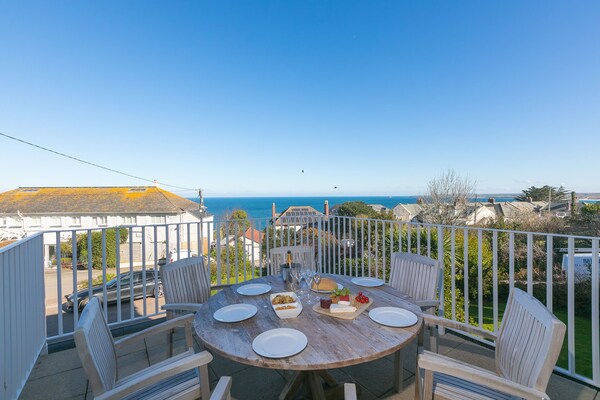 Cornerways - Carbis Bay