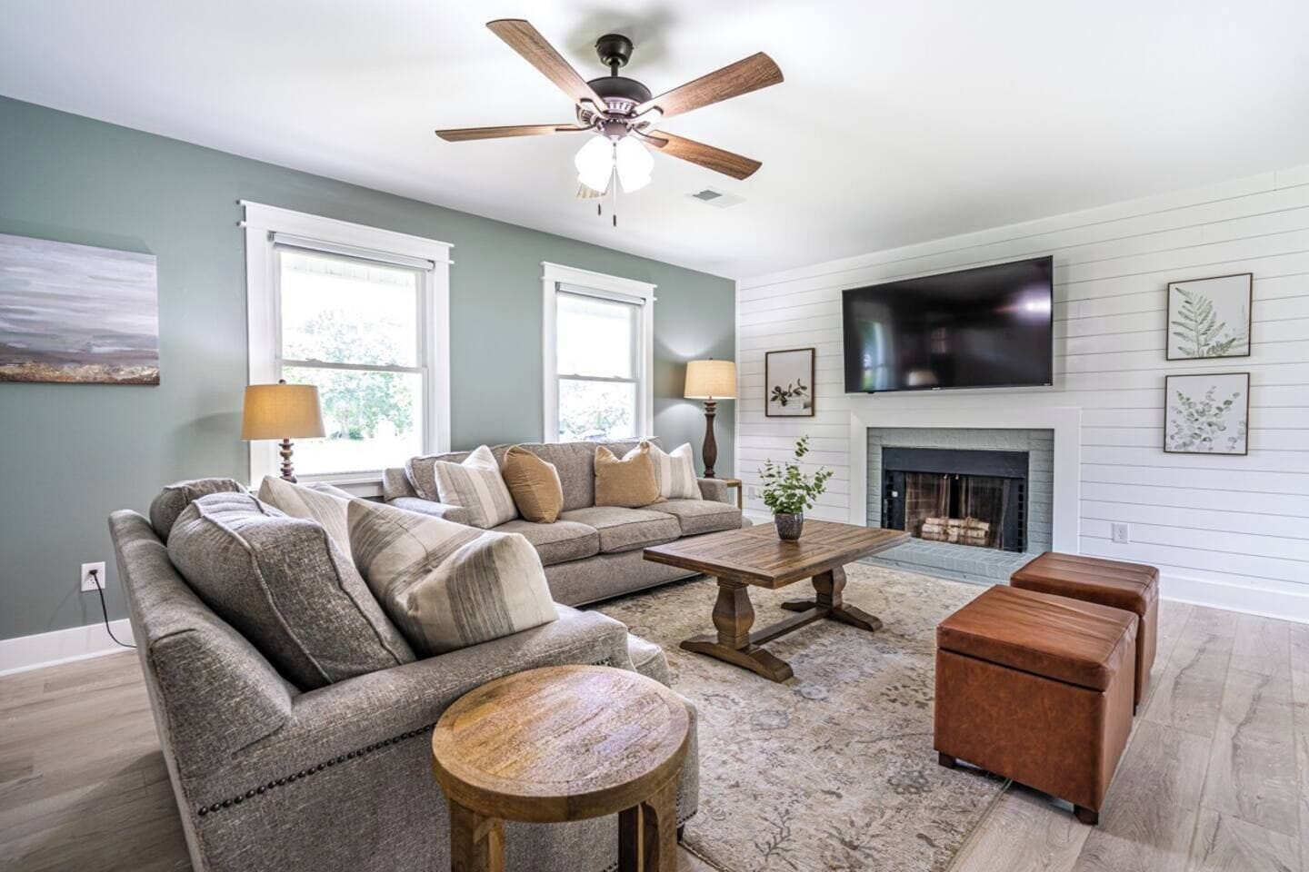 Be Our Guest ~ @Hgtvbnb ~ Stylish Getaway - Huntsville, AL