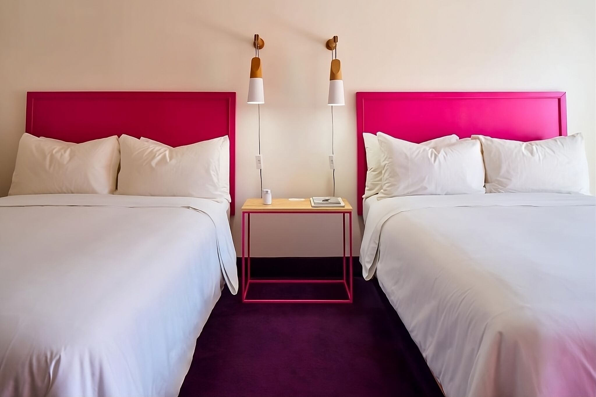 Feel The Mountain Breeze In Our 3 Spacious Units! Enjoy Swimming Pool Access! - Palm Springs