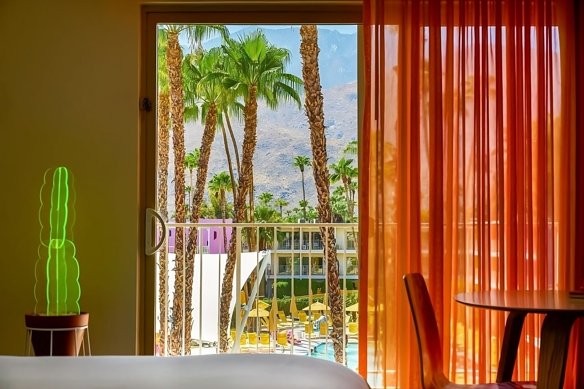4 Family Friendly Units! Feel At Home For Your Palm Springs Holiday! - Palm Springs