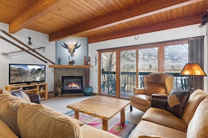 Casa (2 Bedrooms) | Interior