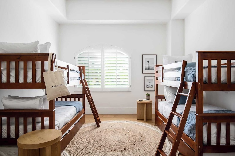 Villa Verbena By Avantstay Expansive Estate W/ B-ball Court, Pool/spa & Entertainer's Yard - Indio, CA