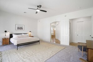 Villa (4 Bedrooms) | Interior