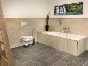 Quarto Duplo Comfort | Casa de banho | Toalhas fornecidas 