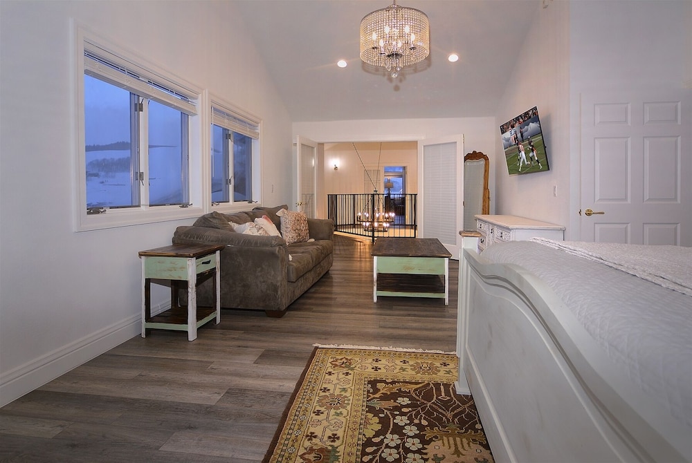 Above It All/5 Bedroom Home W/270 Degree Views Over Resort And Town! Hot Tub! - Crested Butte, CO