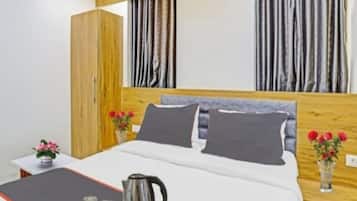 Quarto casal ou duplo luxo | Wi-Fi de cortesia, roupa de cama