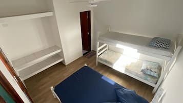 Wi-fi grátis, roupa de cama fornecida