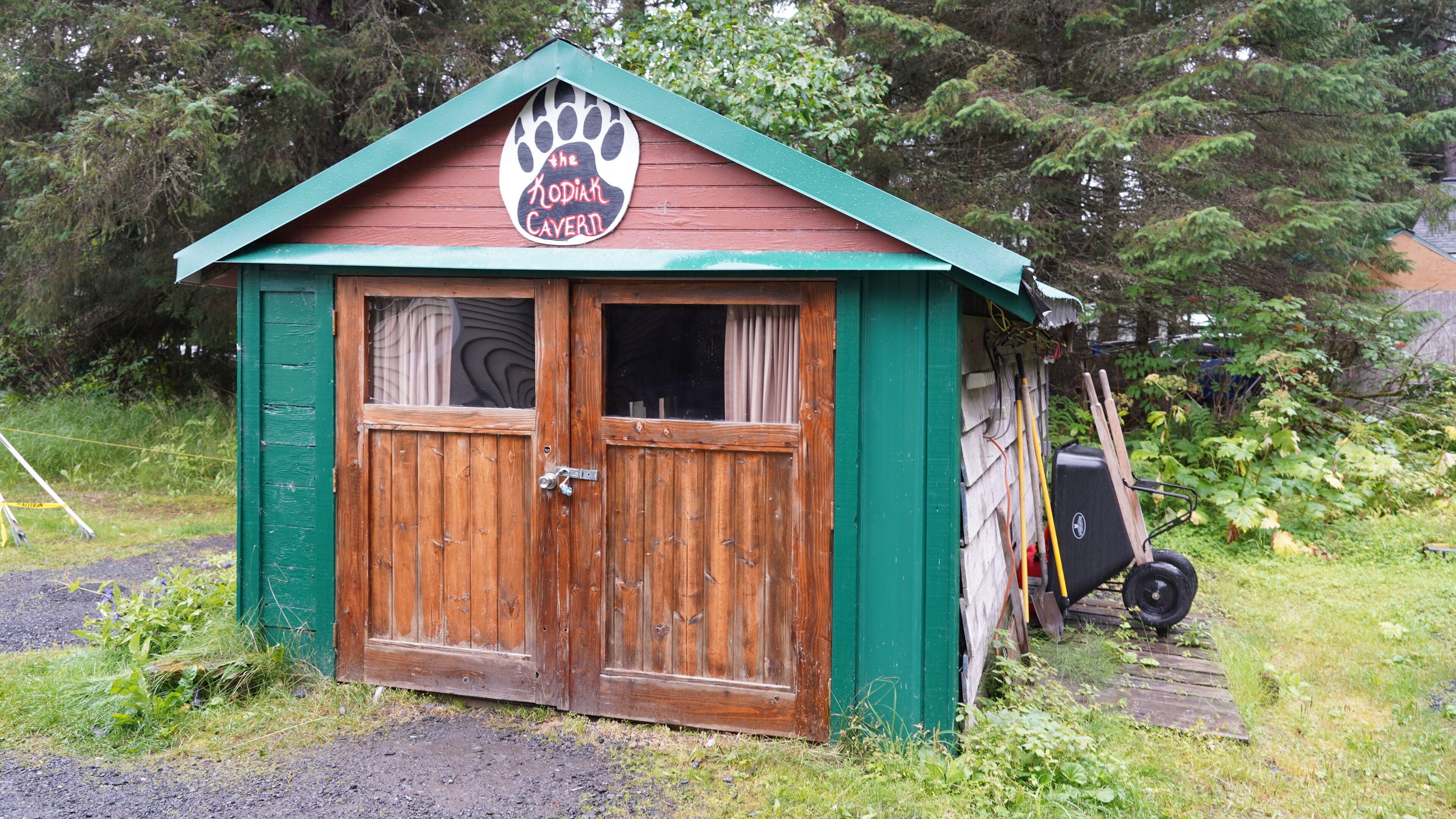 Nauti Otter Inn and Yurt Village in Seward: Find Hotel Reviews, Rooms ...