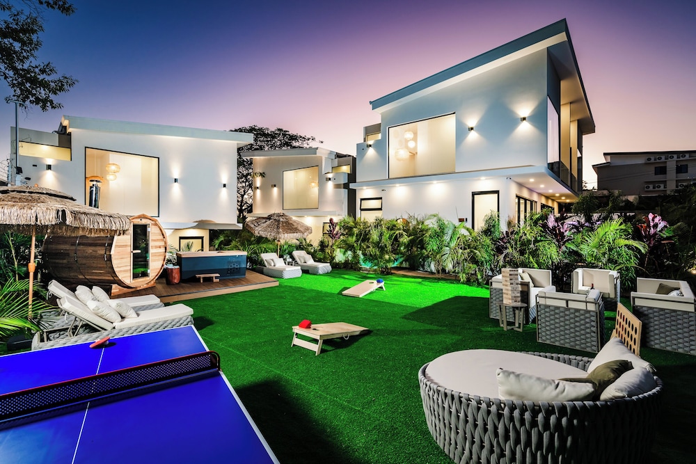 The Mvillas With Exclusive Beach Club Access - Tamarindo