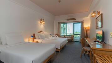 Quarto Familiar | Roupa de alta qualidade, edredões de penas, minibar, cofre no quarto