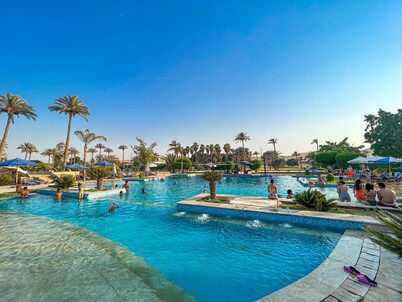Sakkara Country Club
