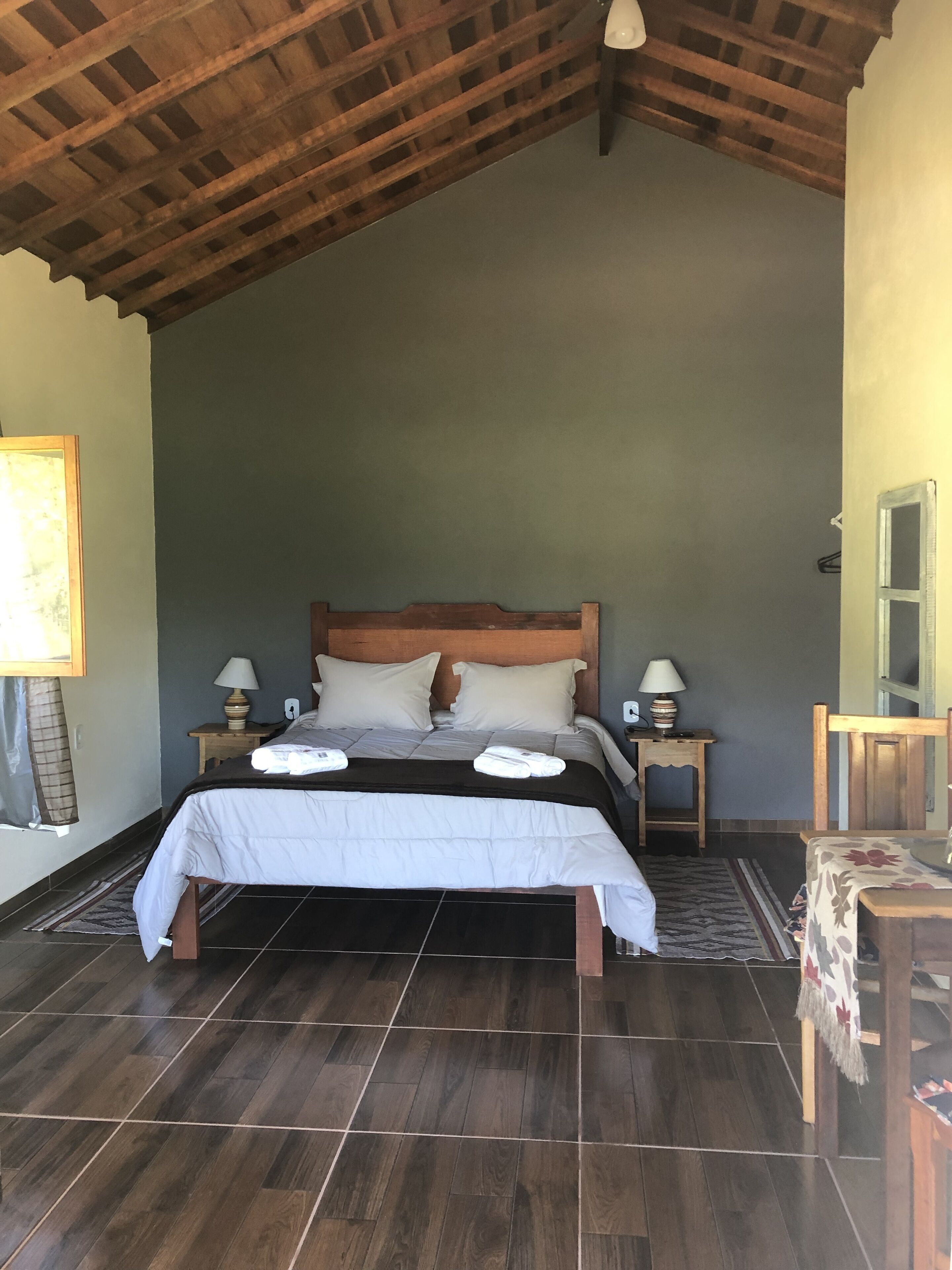 Minibar, ferro/tábua de engomar, Wi-fi grátis 