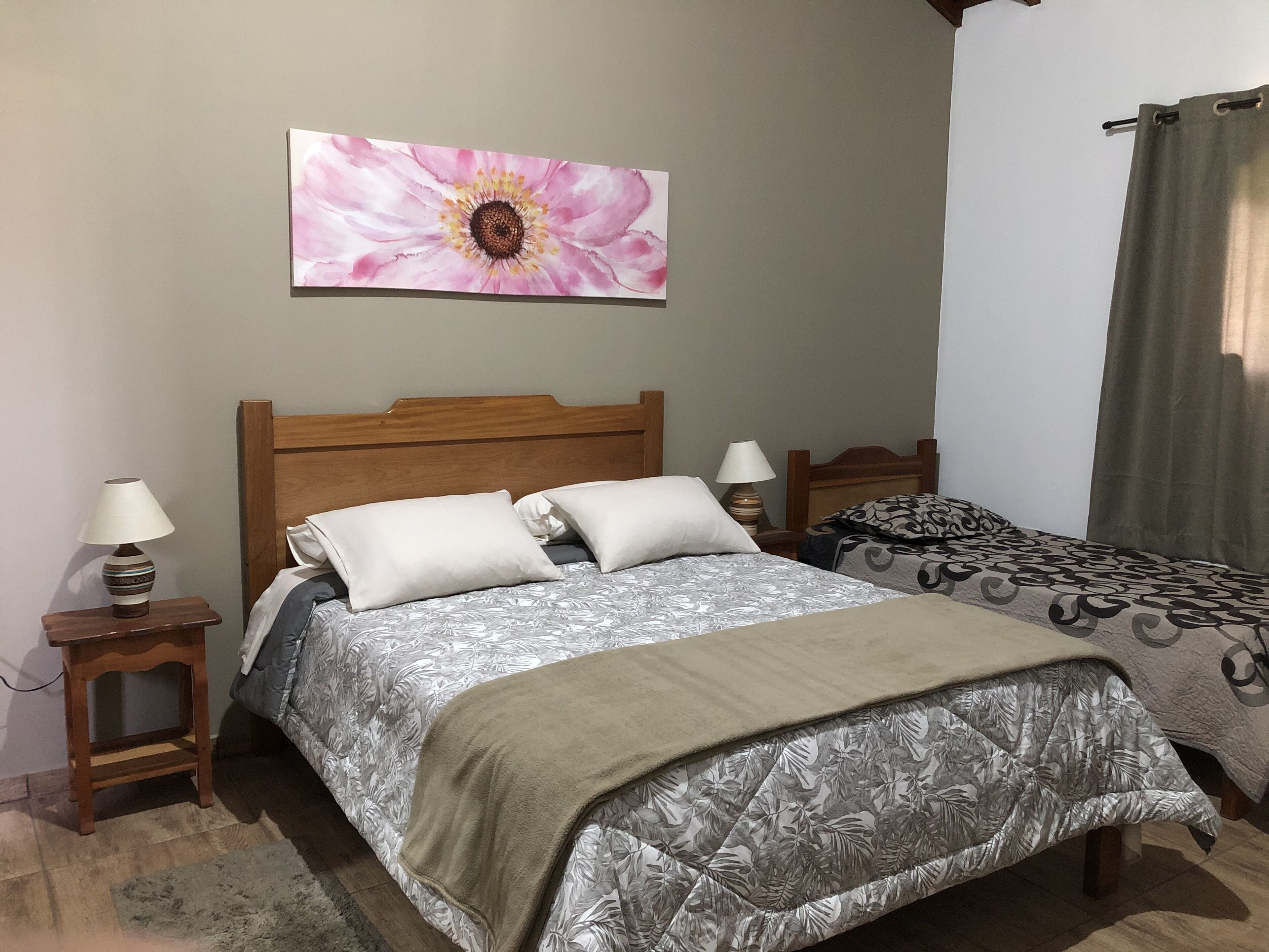 Minibar, ferro/tábua de engomar, Wi-fi grátis 