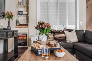 Televisor de 55 polegadas com canais digitais, lareira 