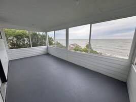 Vila standard (No air conditioning) | Área de estar