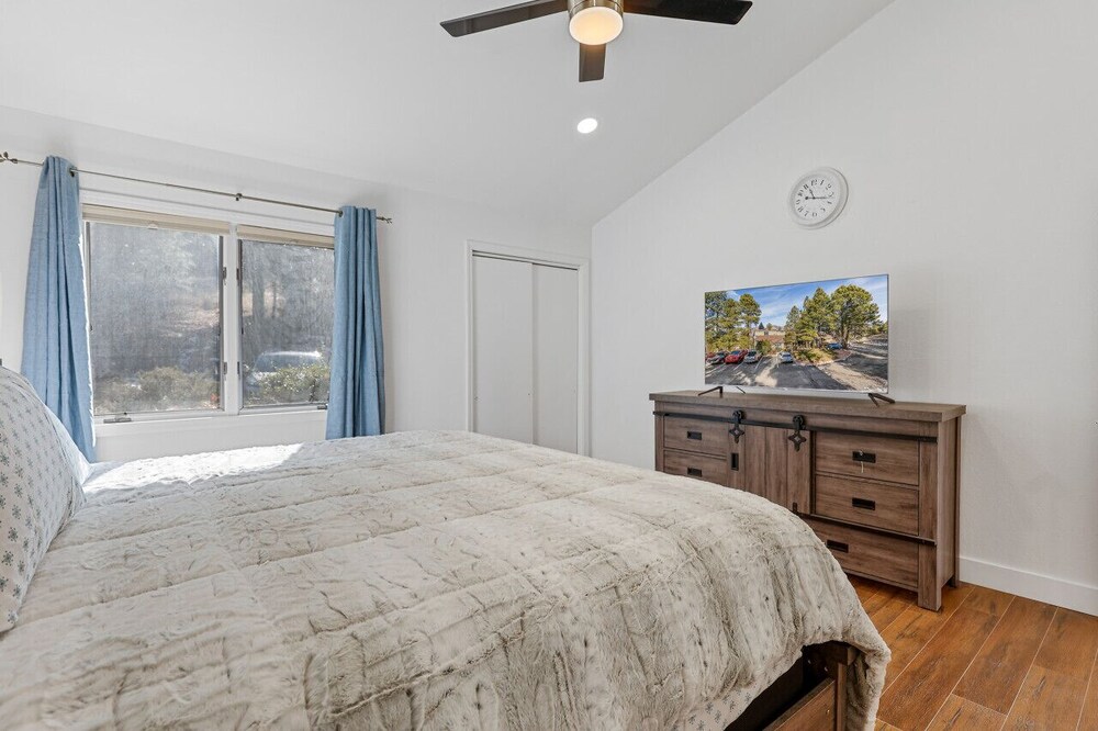 *Brand New Listing* Country Club Condo - Flagstaff, AZ