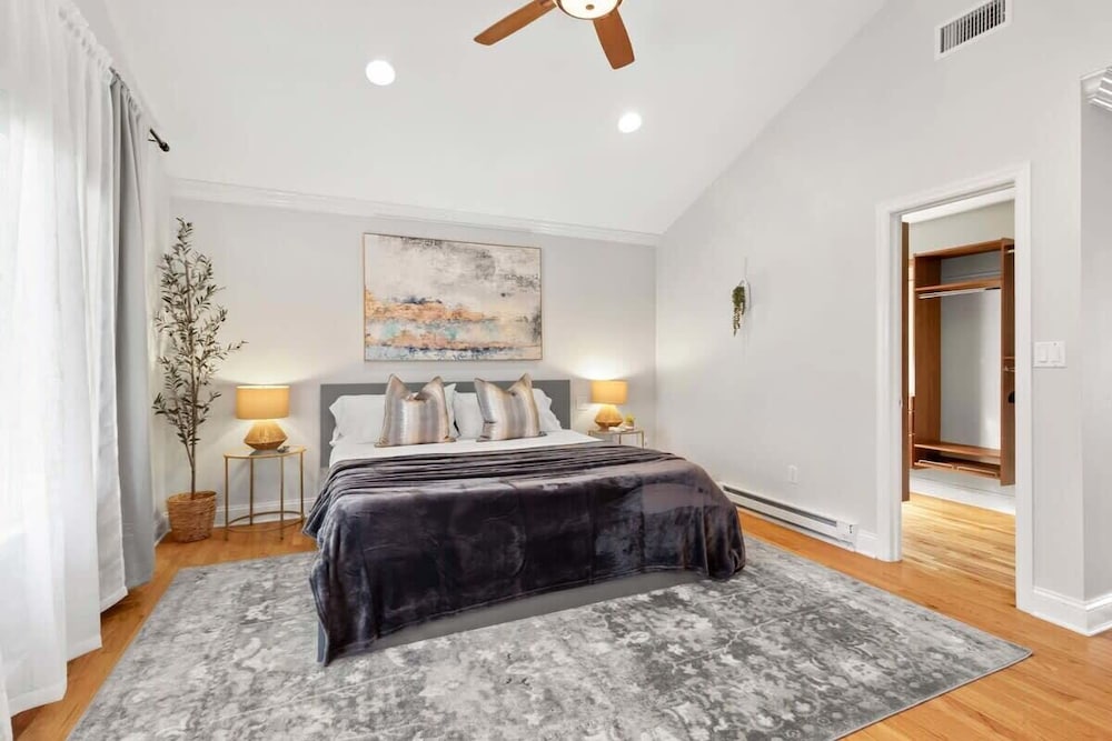 New Beach Home Near Stamford Downtown/shippan - Connecticut