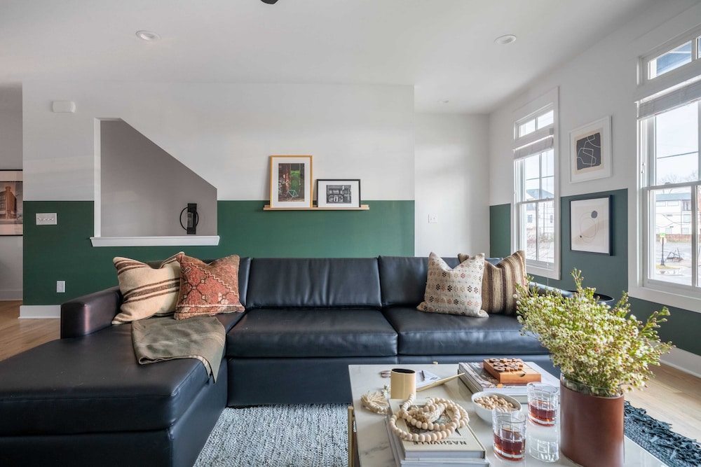 Musgraves & Twain By Avantstay 2 Unit Buyout W/ 8br In Heart Of Nashville - Nashville, TN
