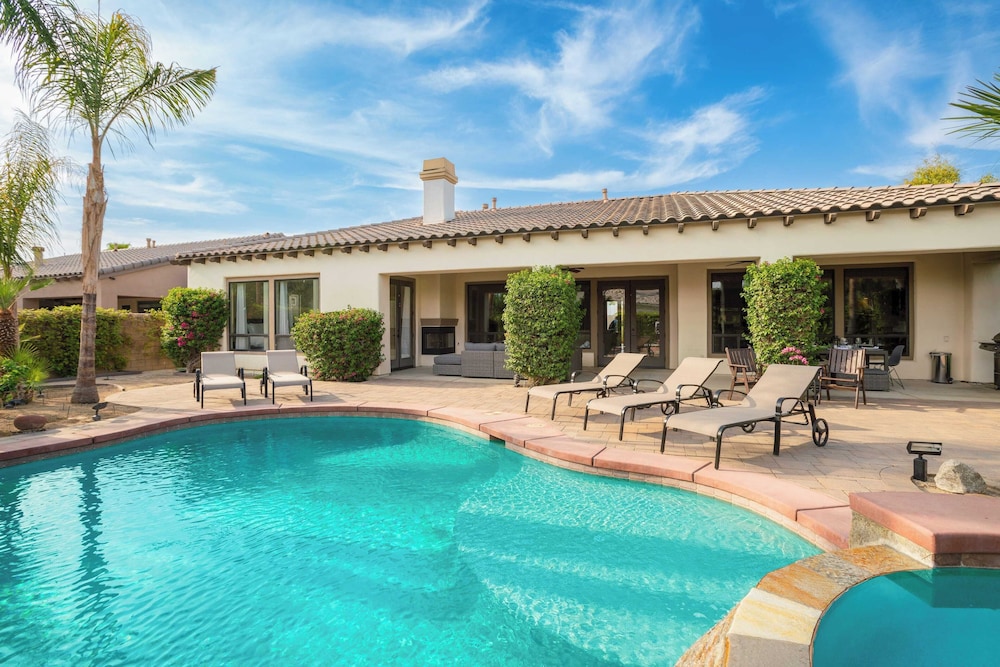 Palisades By Avantstay Gorgeous Backyard W/ Pool, Spa & Games - La Quinta, CA