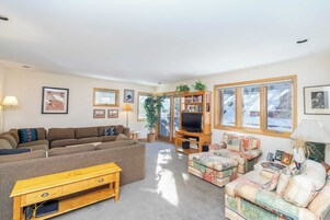 Casa (2 Bedrooms) | Interior