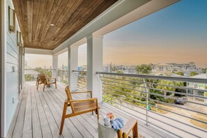 Casa (Multiple Bedrooms) | Parte interna