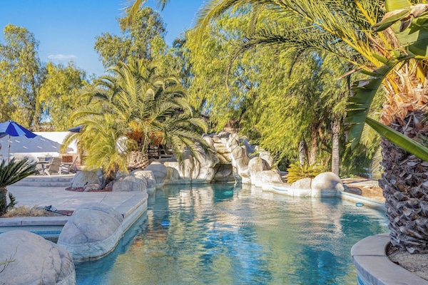 Villa (6 Bedrooms) | Interior