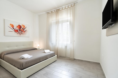 Giselle Apartments Maiori - "Casa Tulipani" - Maiori