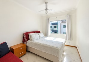 Apartamento Premium | 2 quartos, roupa de alta qualidade, secretária 