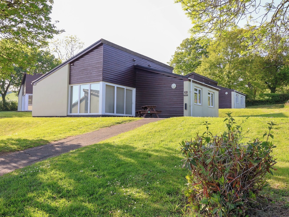 Harcombe House Bungalow 2 - Devon