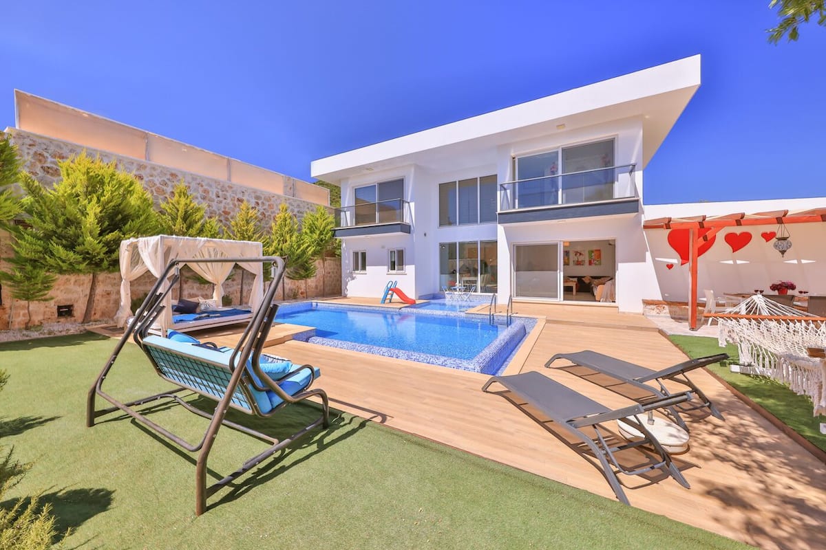 Villa Onay 3 | Área de estar | TV