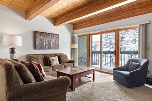 Casa (2 Bedrooms) | Interior