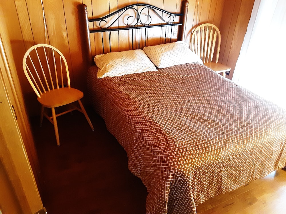 Georgian Bay Waterfront Retreat - Midland