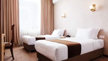 Quarto Twin Standard | Cortinas/cortinados opacos, quartos insonorizados