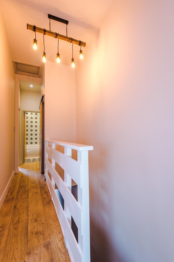 4 Bed Urban Home In Manchester - Manchester