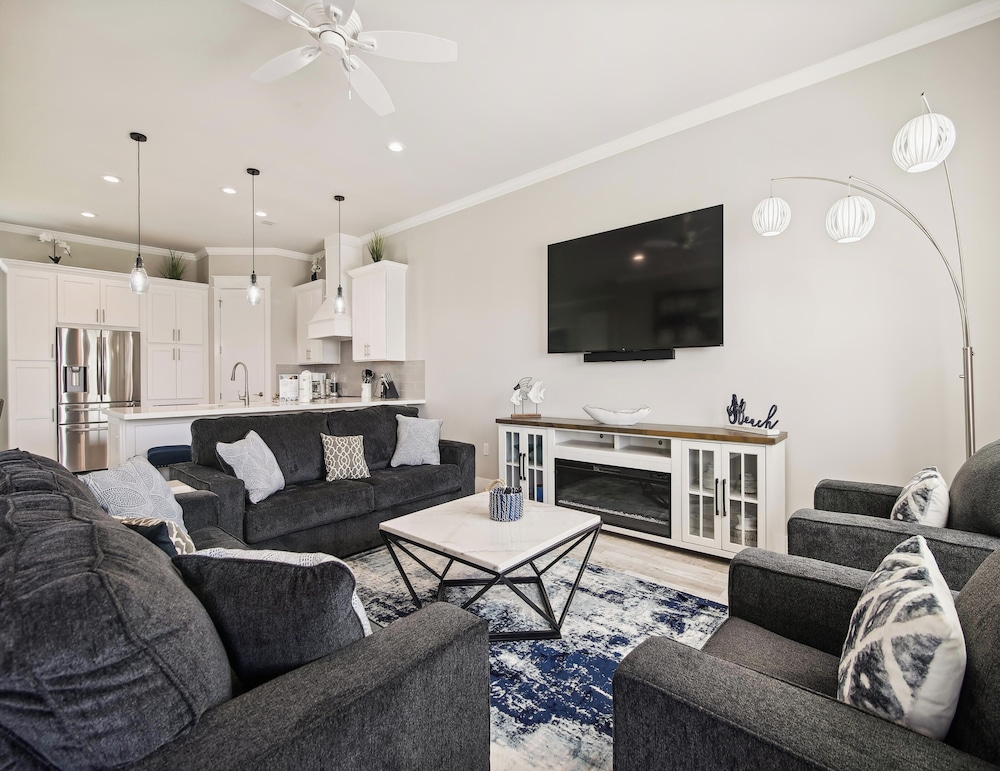 Pearl Of The Sea - Jamaica Beach, TX