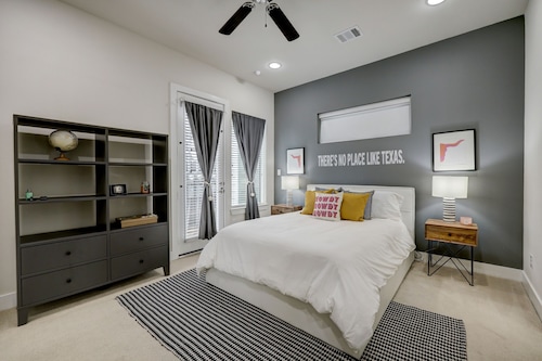 Walk To Nrgstadium Fifa26 | Near Medcntr, Dt, Eado - Houston, TX