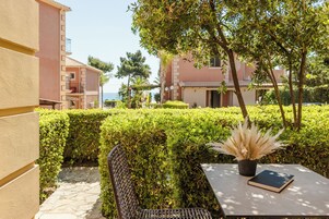 Triple Room with Sea View | Terraço/pátio interior