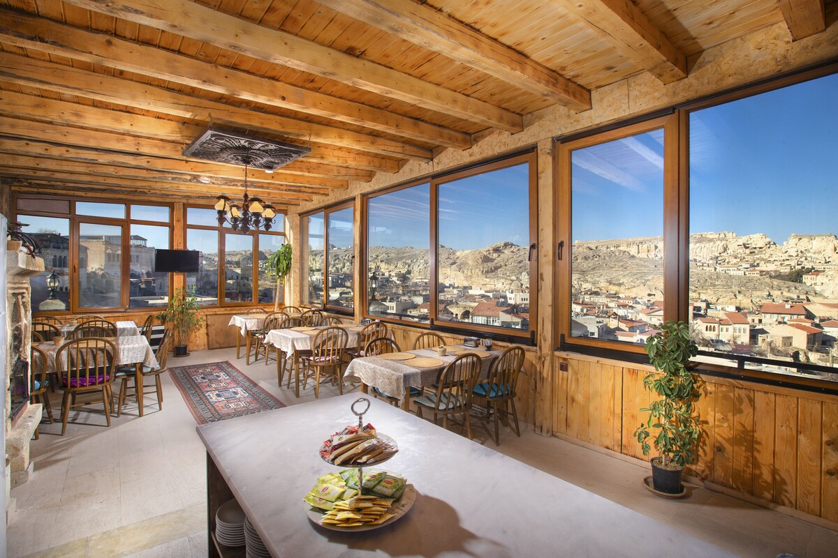 Romantic Cave Hotel Reviews, Deals & Photos 2024 - Expedia.ca