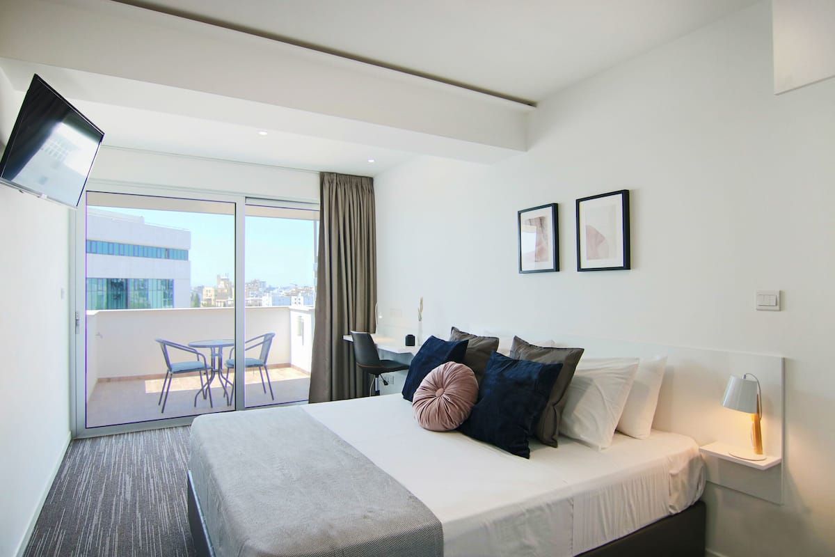 Suíte estúdio superluxo | Quartos à prova de som, Wi-Fi de cortesia, roupa de cama