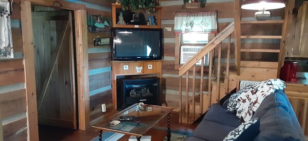 Rustic, Secluded Cabin-walk To River-hot Tub-close To Downtown West Jefferson - West Jefferson, NC