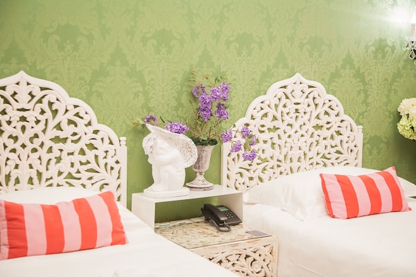 Anna King Hotel - Chiayi