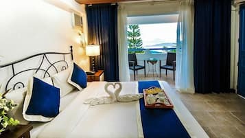 Estúdio luxo | Roupas de cama premium, cofres nos quartos, escrivaninha