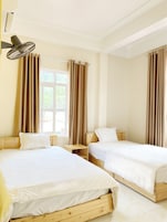 Quarto Duplo ou Twin Deluxe | Secretária, quartos insonorizados, Wi-fi grátis 