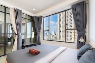 Apartamento standard, 2 quartos, vista para a cidade, na torre